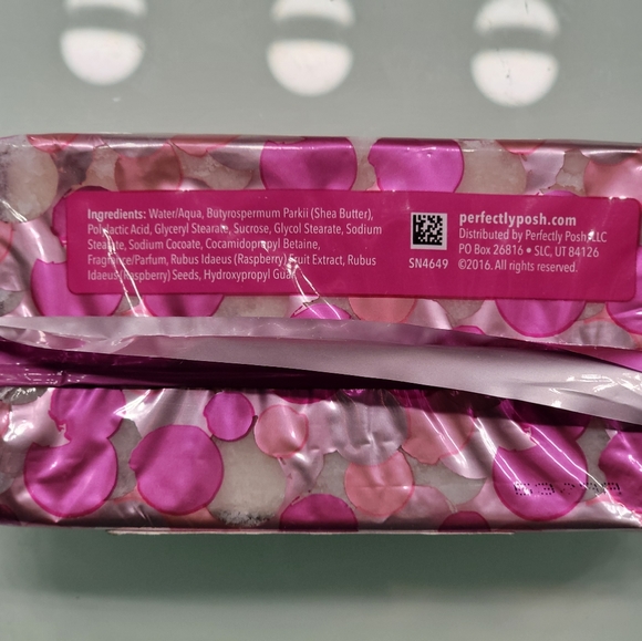 Perfectly Posh | Bath & Body | Perfectly Posh Raspberry Beret Snarky ...